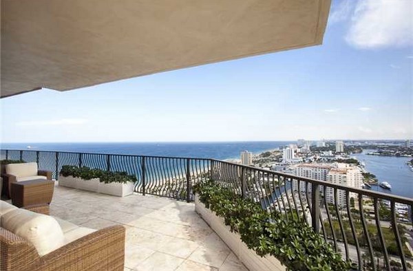 Jackson Tower Fort Lauderdale - Condos for sale and rent